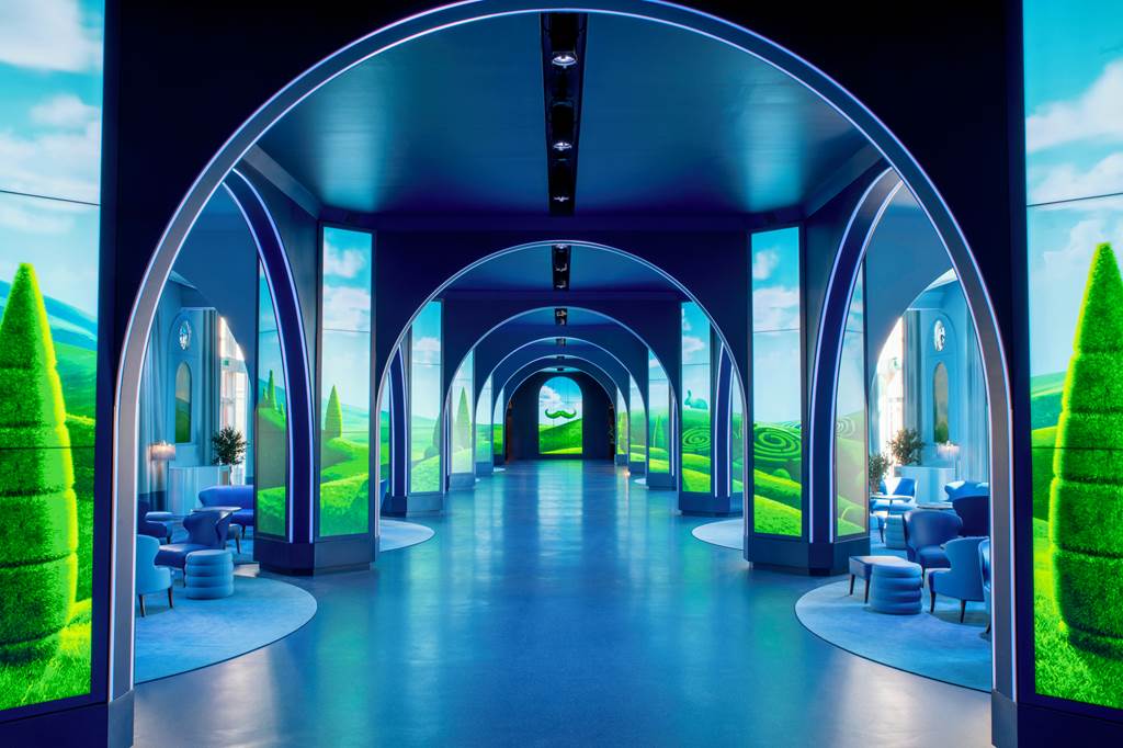 Grand Magic Hotel - Kosmar